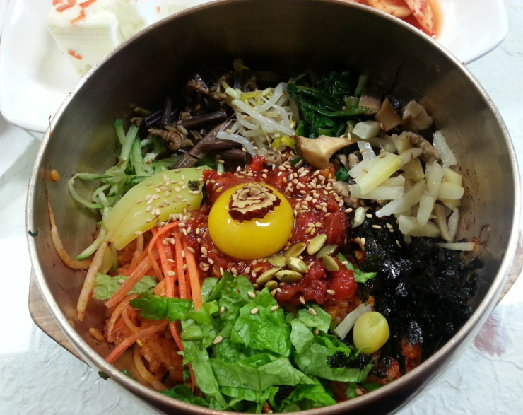 디너의여왕 - [대구 달서구] 현지인들에게 사랑받는 육회비빔밥 32767차